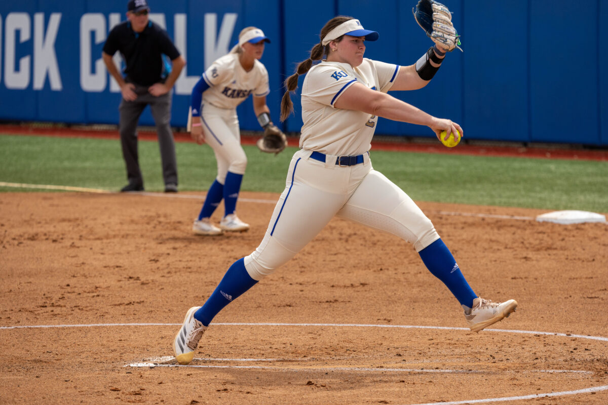 Tough Weekend: Kansas softball swept by Arizona - KU Sports